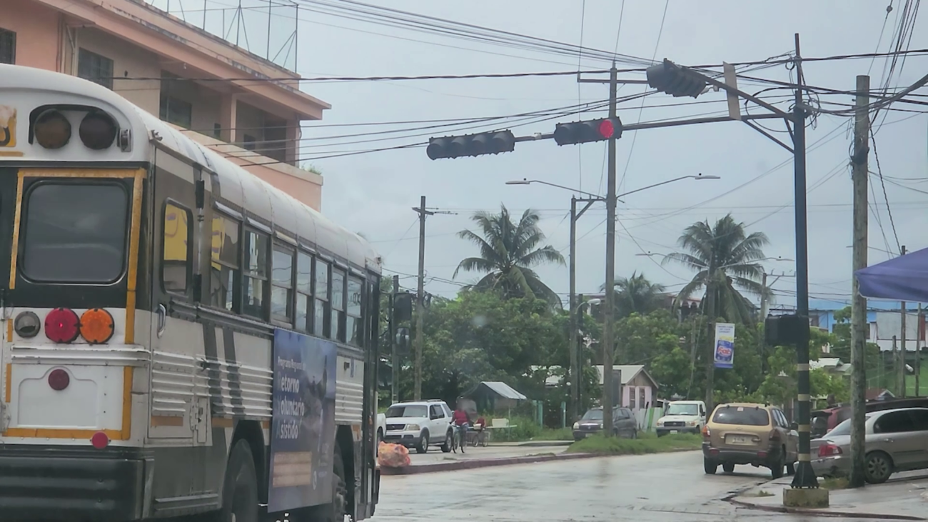 Belize City Motorists Bypass Traffic Lights, Costing City Revenue ...